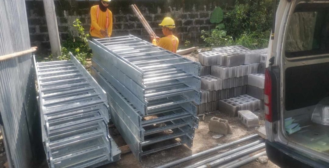 HDG CABLE LADDER, Commercial & Industrial, Construction & Building ...