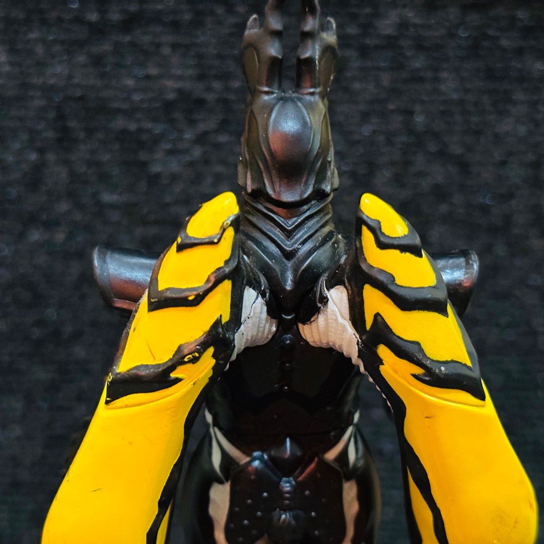 HYPER ZETTON - ULTRAMAN Ultra Kaiju Monster Series BANDAI 2011 Vinyl ...