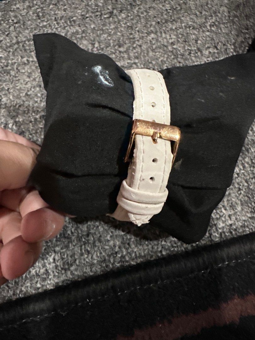 jam tangan alba, Fesyen Wanita, Jam Tangan di Carousell