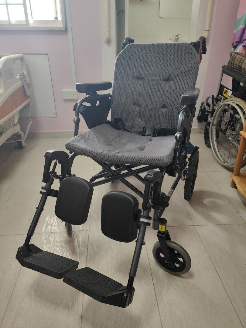 KARMA Convertible Wheelchair, Health & Nutrition, Assistive ...