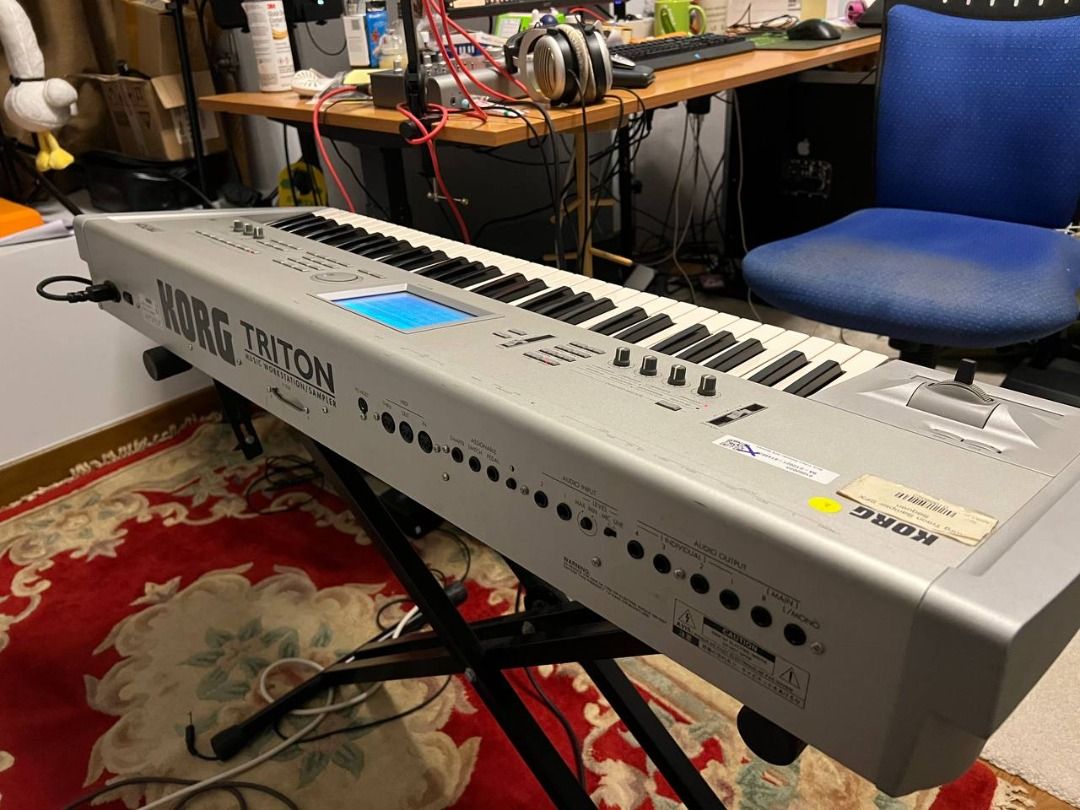 KORG Triton 61, Hobbies & Toys, Music & Media, Musical Instruments on ...