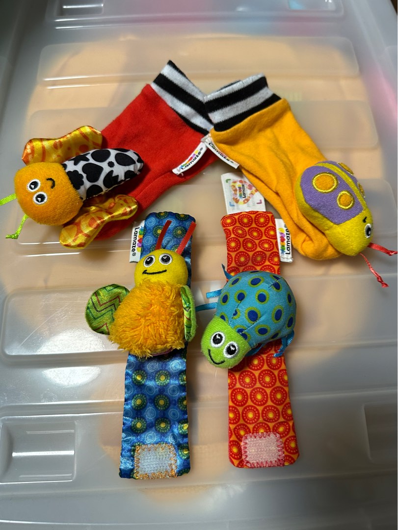 Lamaze Gardenbug Foot Finder and Wrist Rattle Set, Hobbies & Toys, Toys ...