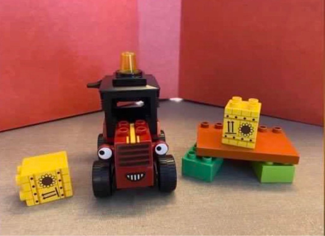 Lego Duplo Lift & Load Sumsy Bob the builder (only available to trade ...