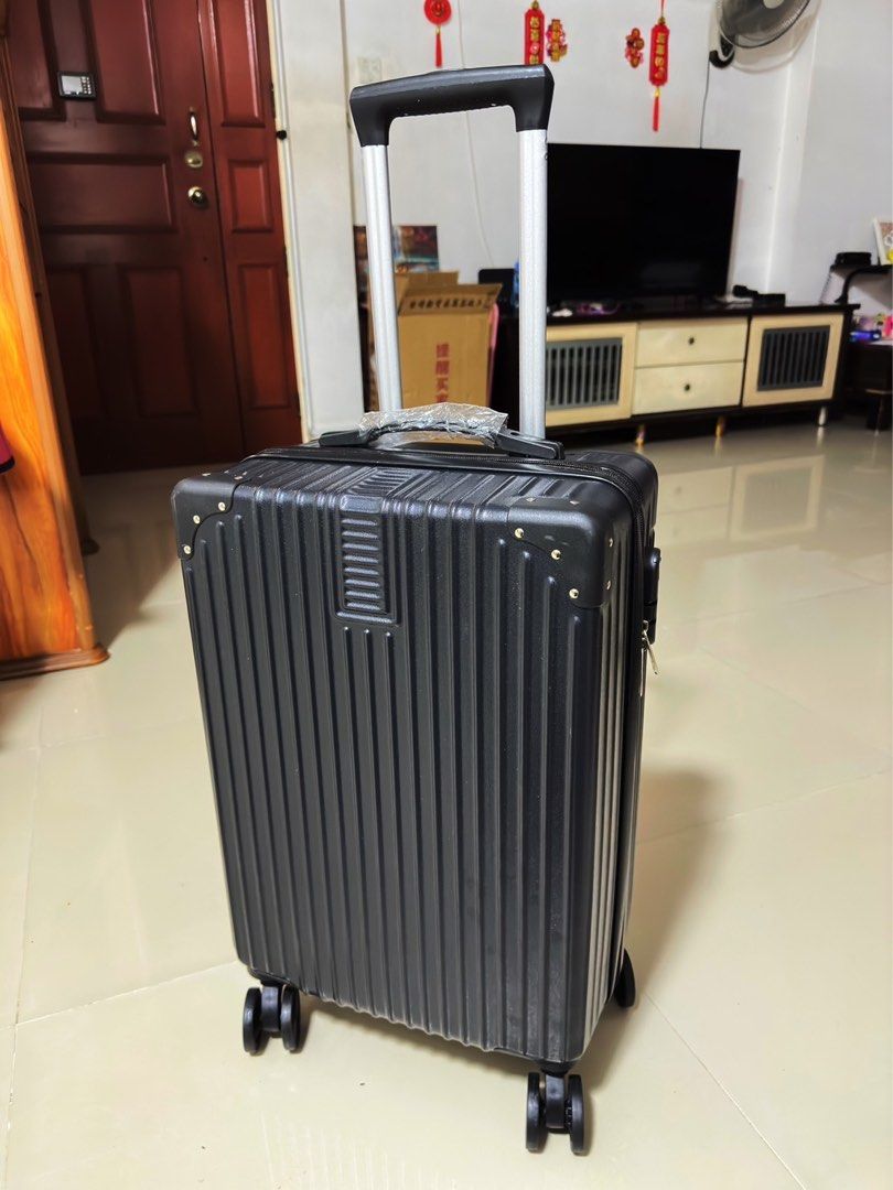 Luggage Bag 20 inch, Hobbies & Toys, Travel, Luggage on Carousell