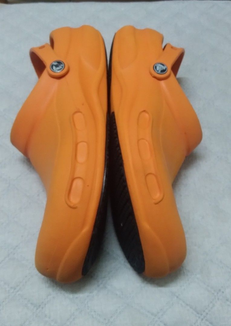 MARIO BATALI BISTRO CROCS on Carousell