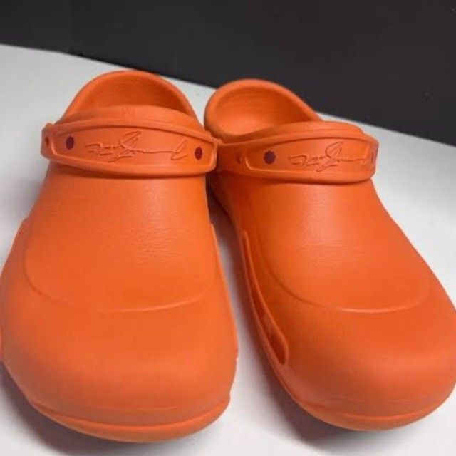 MARIO BATALI BISTRO CROCS on Carousell