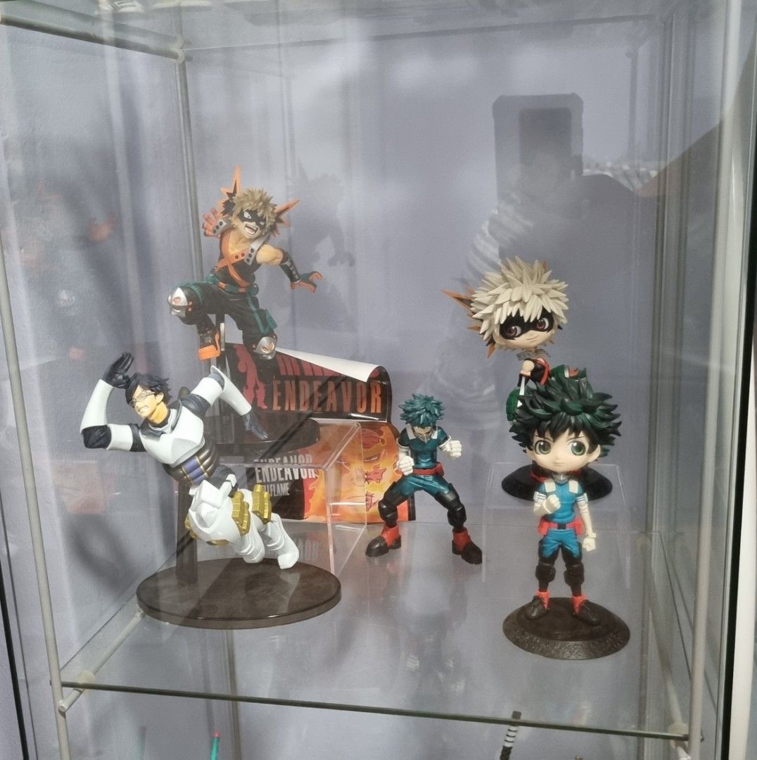 My hero academia(mha) set, Hobbies & Toys, Memorabilia & Collectibles ...