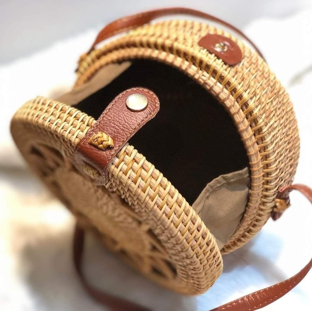 Original Bali Round Rattan Bag (Made in Indonesia), Women's Fashion ...