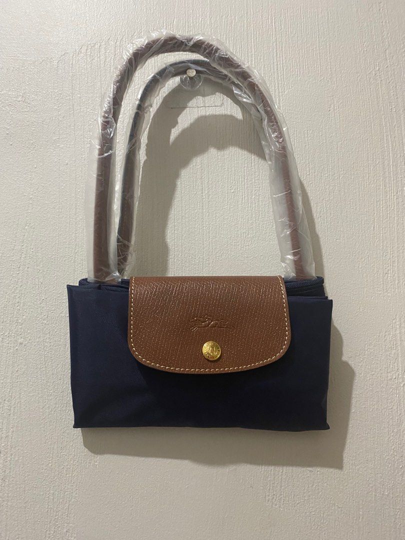 Original Navy Blue Longchamp Le Pliage Med long handle on Carousell