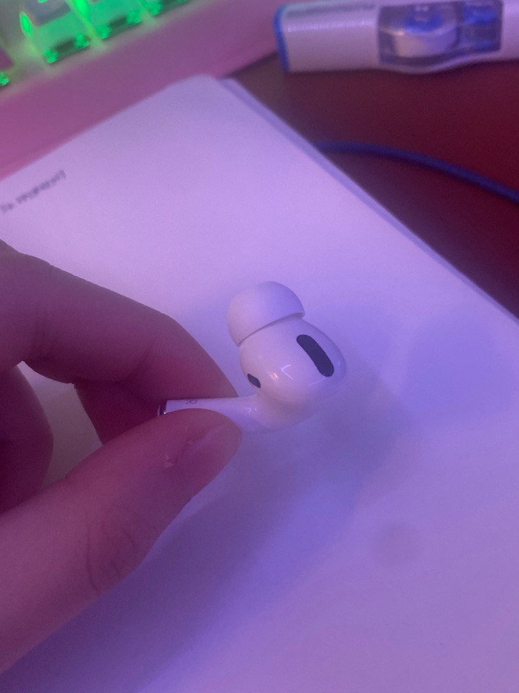 Original Right Airpod Pro 1st Gen, Audio, Earphones on Carousell