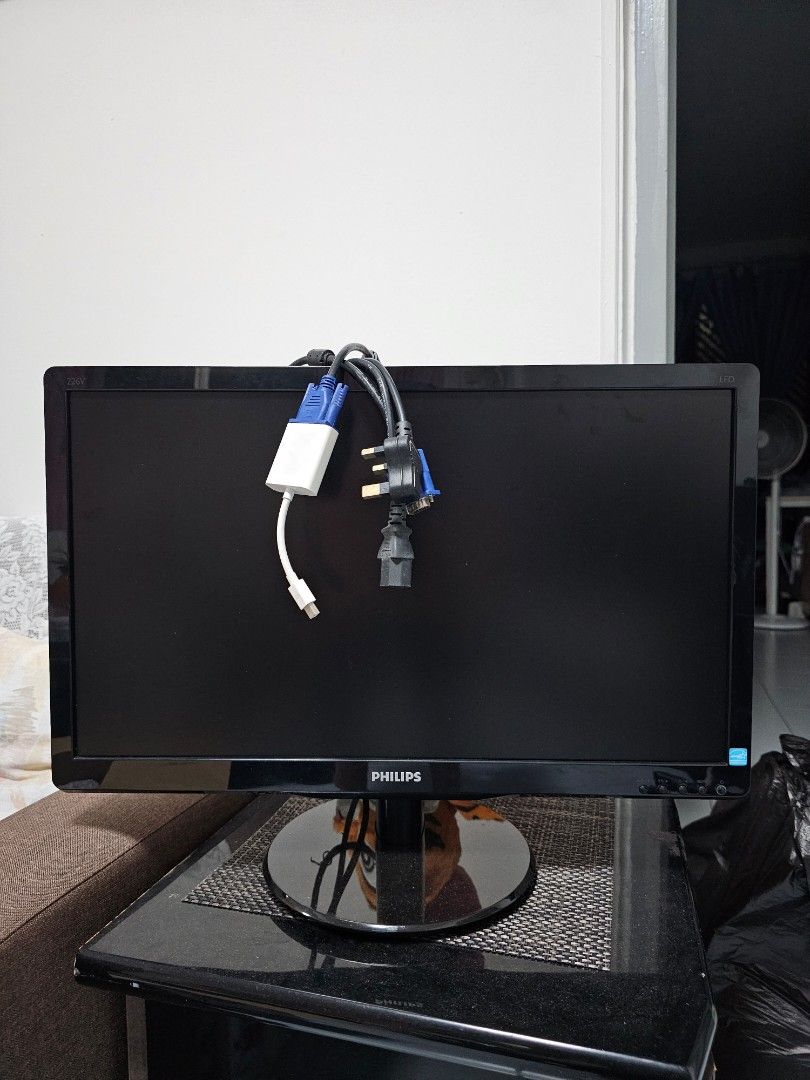 Philips Monitor with various connection cords, Computers & Tech, Parts ...