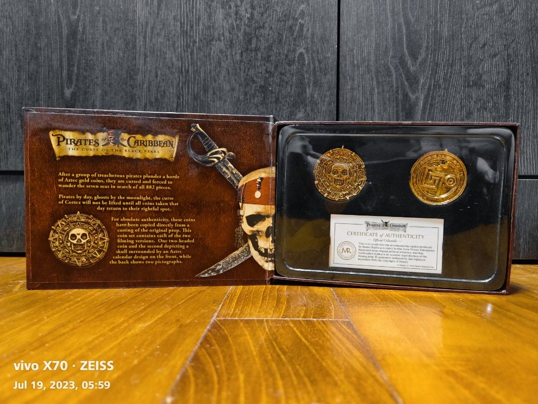 Pirates Of The Caribbean Gold Coin Set (Replica), Hobbies & Toys ...