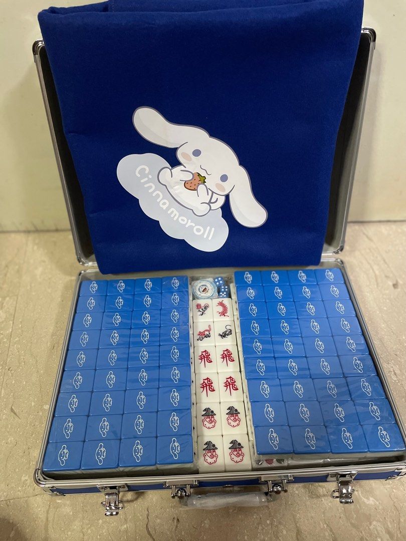 Sanrio Hello Kitty Mahjong Tiles with FREE Briefcase INSTOCK SG 156 ...