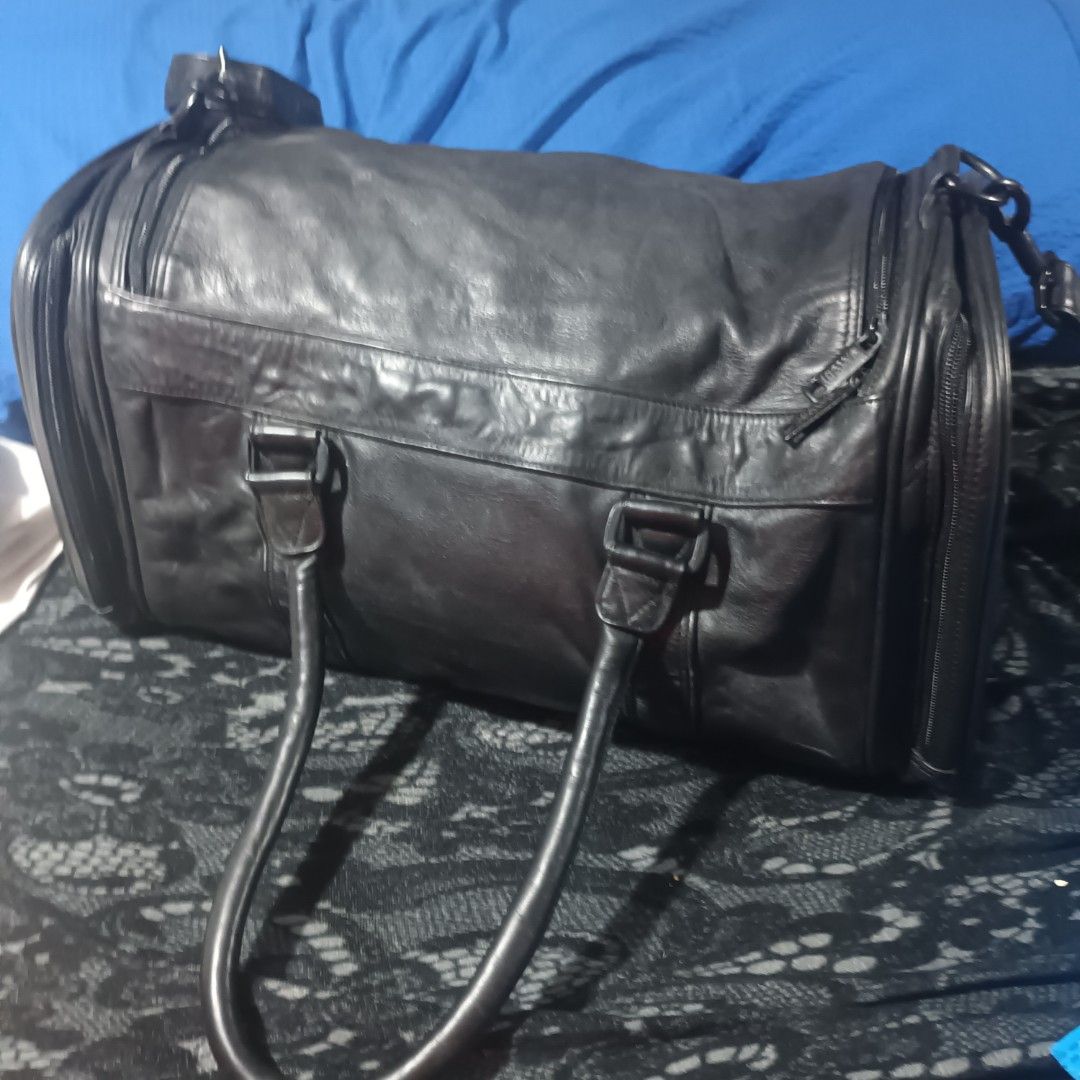 Satchi Leather Duffel Bag / Travel Bag on Carousell