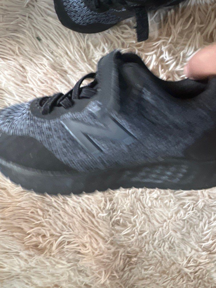 Sepatu nb anak hitam ori, Bayi & Anak, Baju Anak Laki-laki, 1 hingga 3 ...