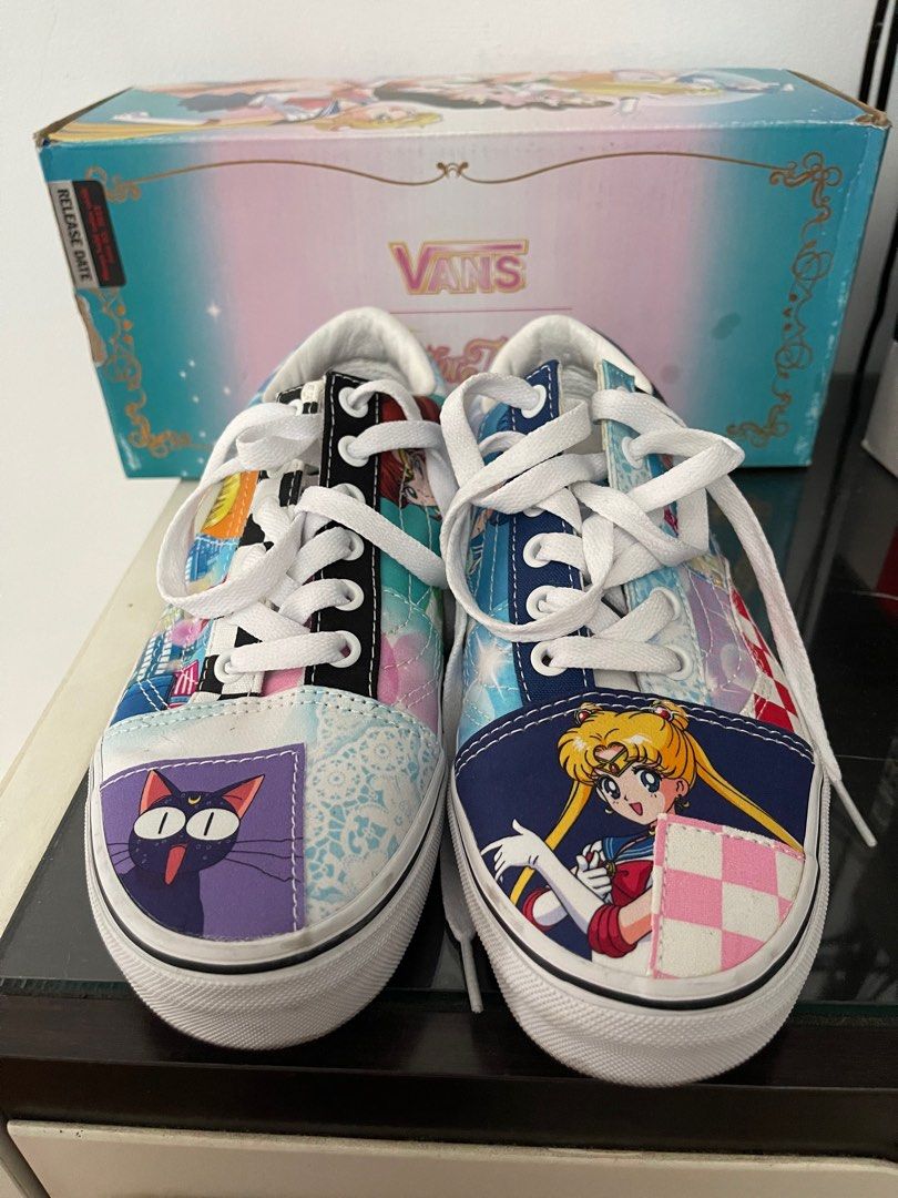 sepatu Vanz X Sailor Moon, Fesyen Pria, Sepatu , Sneakers di Carousell