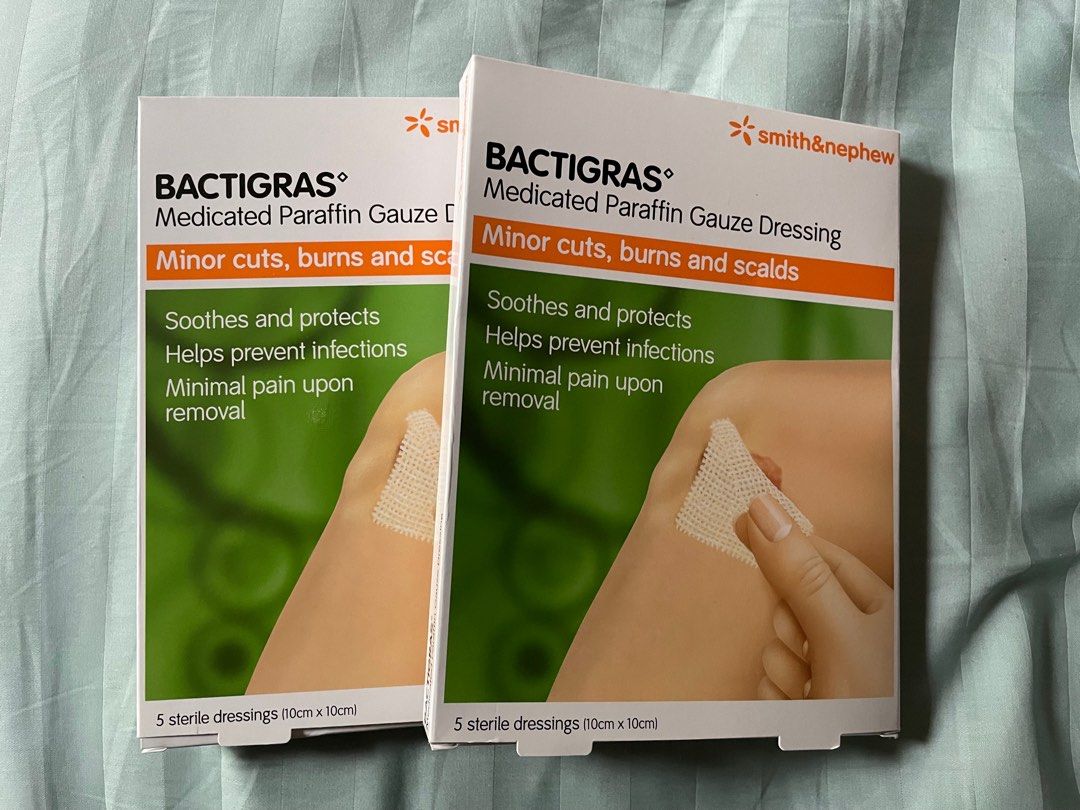 Smith&Nephew Bactigras Medicated Gauze Dressing, Health & Nutrition ...
