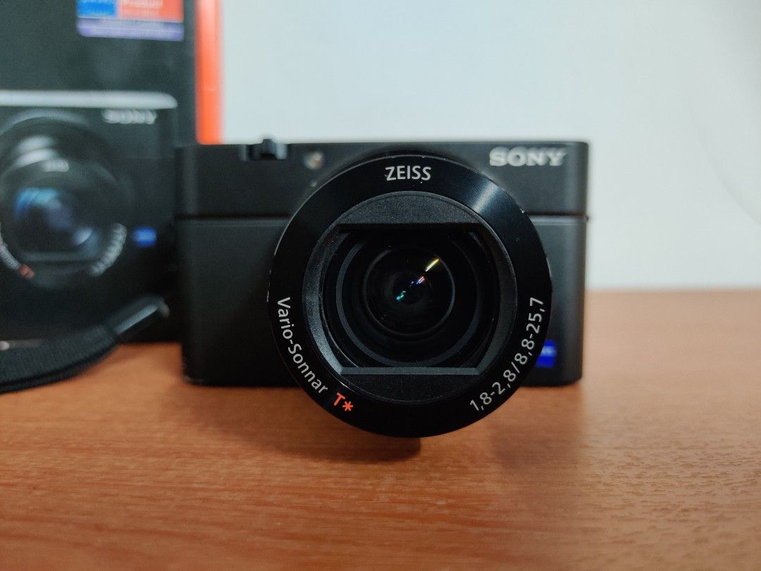 Sony Rx100 m3, Photography, Cameras on Carousell