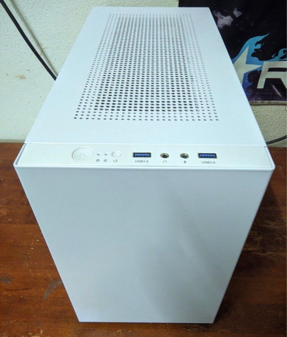 Tecware Fusion SFF case (SAMA IM01), Computers & Tech, Desktops on ...