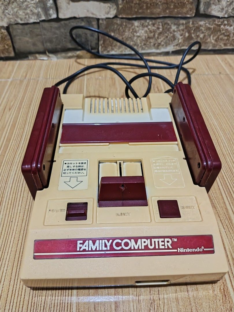 Vintage 1983 Retro Nintendo Family Computer hvc-001 | Made in japan on Carousell
