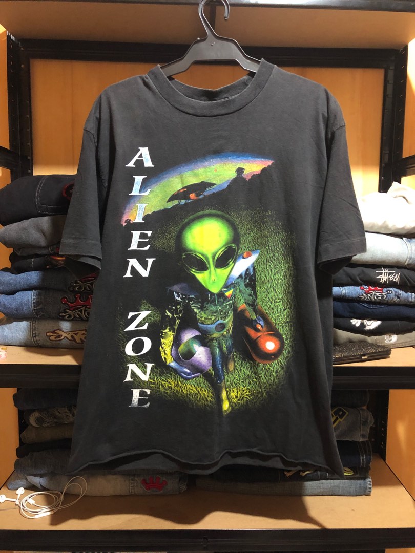 Vintage alien workshop, Men's Fashion, Tops & Sets, Tshirts & Polo ...