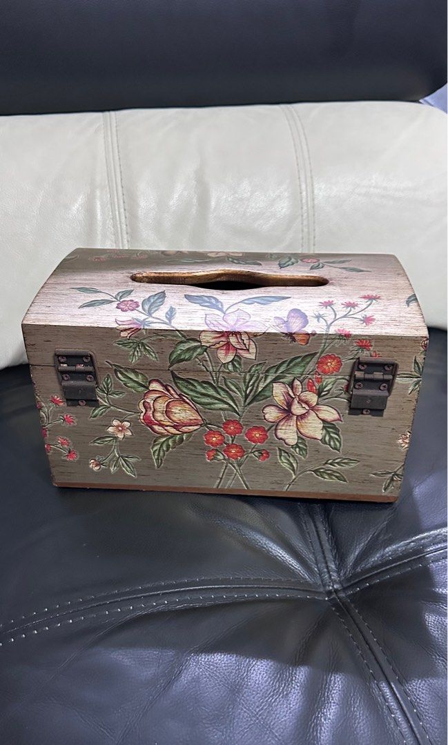 Wooden Tissue box from Korea Seoul, Furniture & Home Living, Home Decor ...