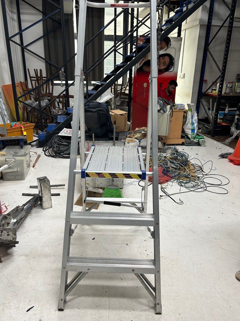 3-Step platform ladder, Furniture & Home Living, Home Improvement ...