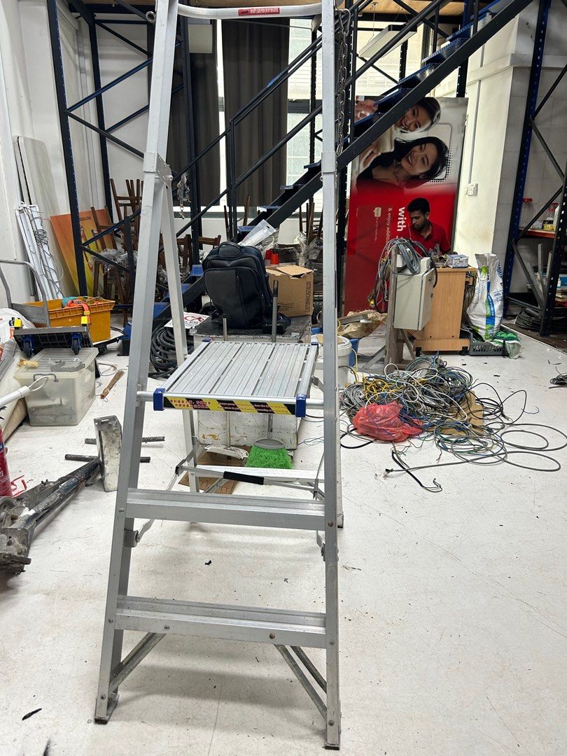 3-Step platform ladder, Furniture & Home Living, Home Improvement ...