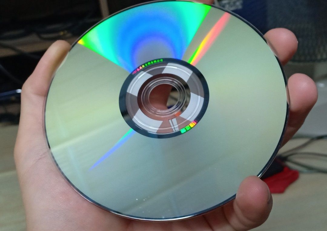 周杰伦 JAY CHOU 跨时代2010 珍藏纸盒版CD+DVD 台版+预购十周年纪念徽章, Hobbies & Toys, Music ...