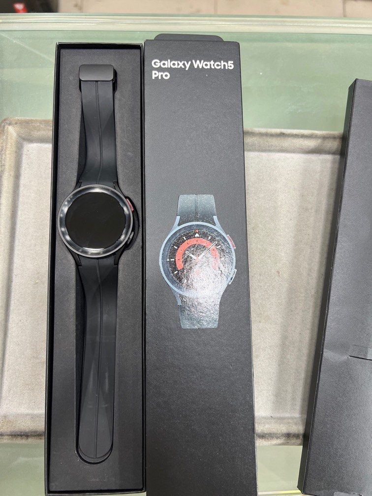 行貨 Samsung watch 5 pro lte r925 黑色 全套 有單 2024年5月16日, 手提電話, 智能穿戴裝置及智能手錶 ...