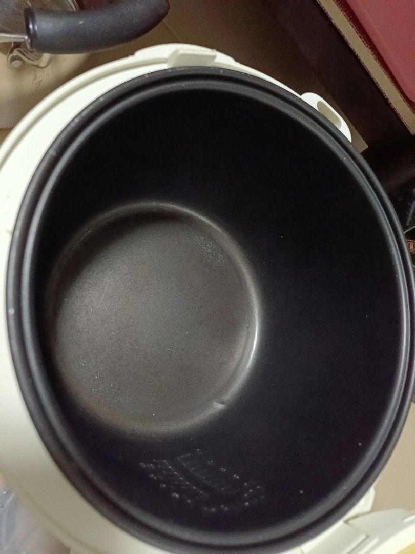 Aerogaz rice cooker and big pot, TV & Home Appliances, Kitchen ...