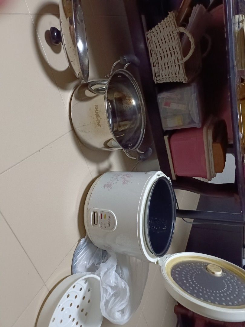 Aerogaz rice cooker and big pot, TV & Home Appliances, Kitchen ...