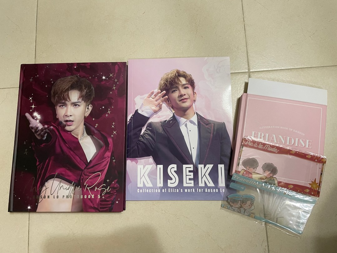 mirror Anson lo 飯製寫真集 登神畫集連一堆週邊小卡, 興趣及遊戲, 書本 & 文具, 雜誌及其他 - Carousell