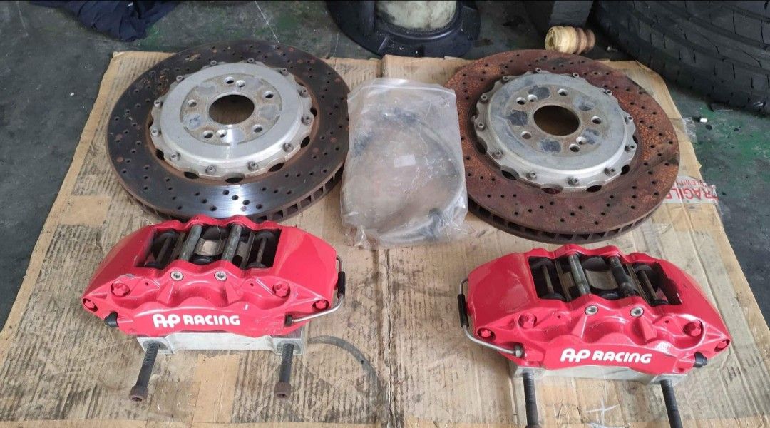 Ap racing big 4 pot set 720, Car Accessories, Tyres & Rims on Carousell