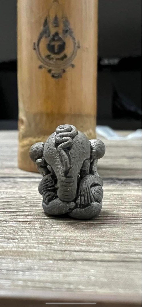 Arjan Adirek Lor Bolan Pim Yai Pikanet Elephant with thick 90% gold ...
