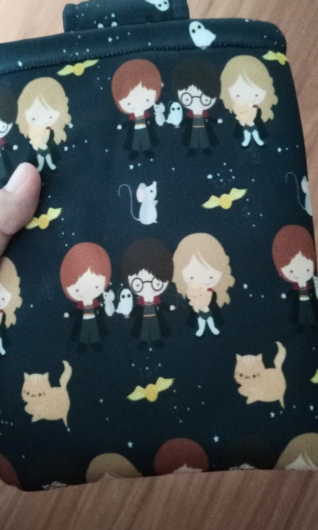 Book Shields: The Golden Trio Kindle Paperwhite 4th gen Pouch/Sleeve ...