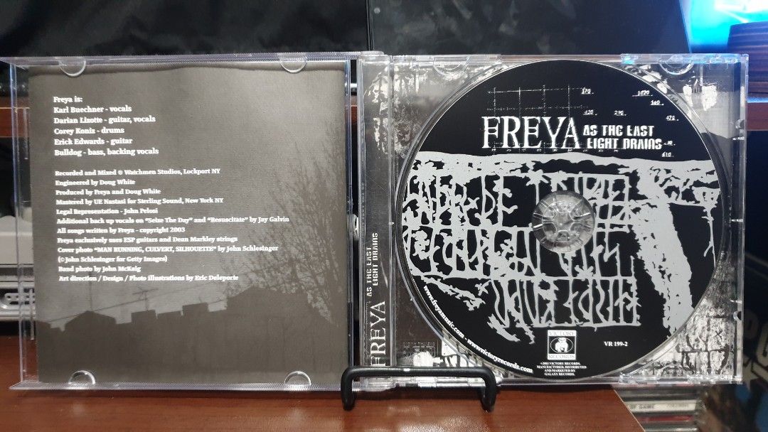 CD Freya - As The Last Light Drains hardcore earth crisis victory records on Carousell