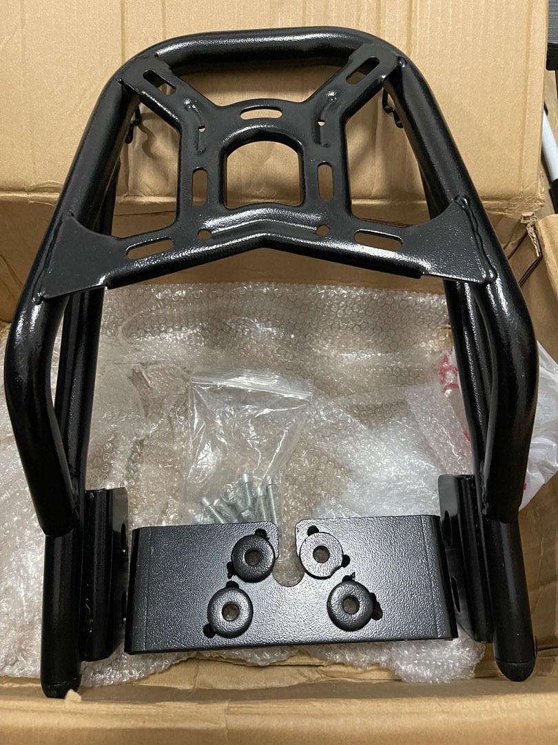 CFMoto 400GT top case rack, Motorcycles, Motorcycle Accessories on ...