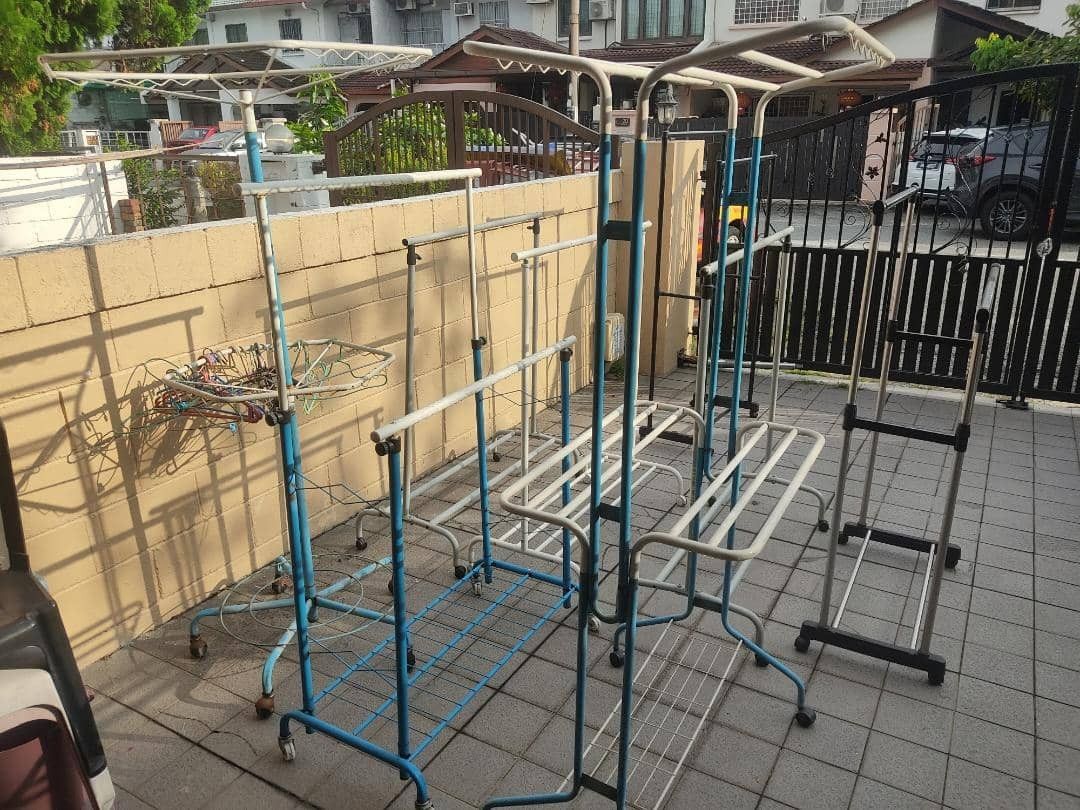 Cloth hanger railing, hanging rack, towel hanger, rak sidai/ gantung ...