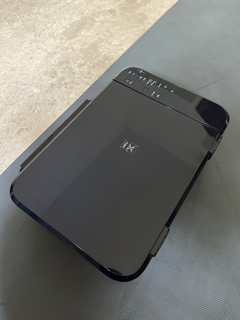 E560 Printer , Computers & Tech, Printers, Scanners & Copiers on Carousell