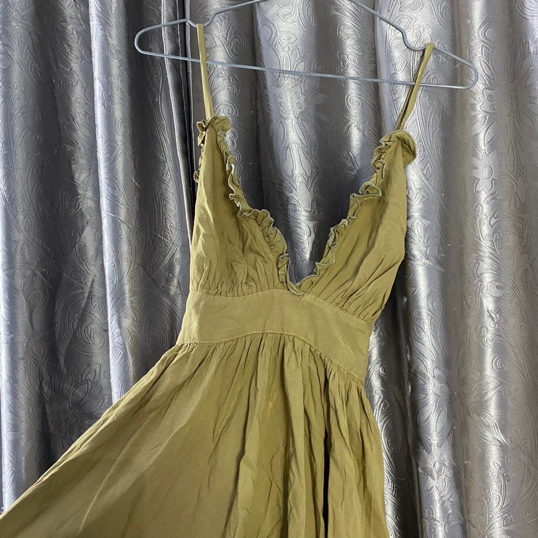 eshy bali, Fesyen Wanita, Pakaian Wanita, Atasan di Carousell