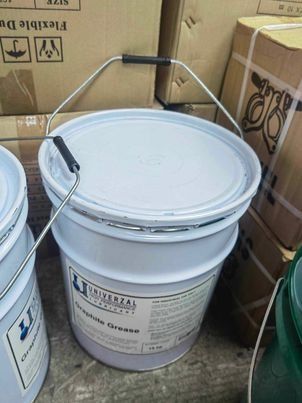 graphite grease on Carousell