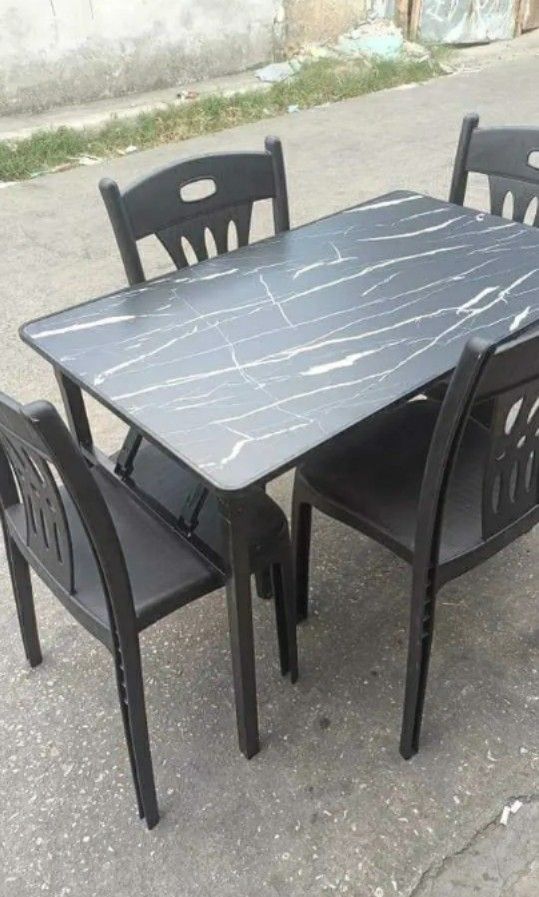 Hampas chair with foldable table on Carousell