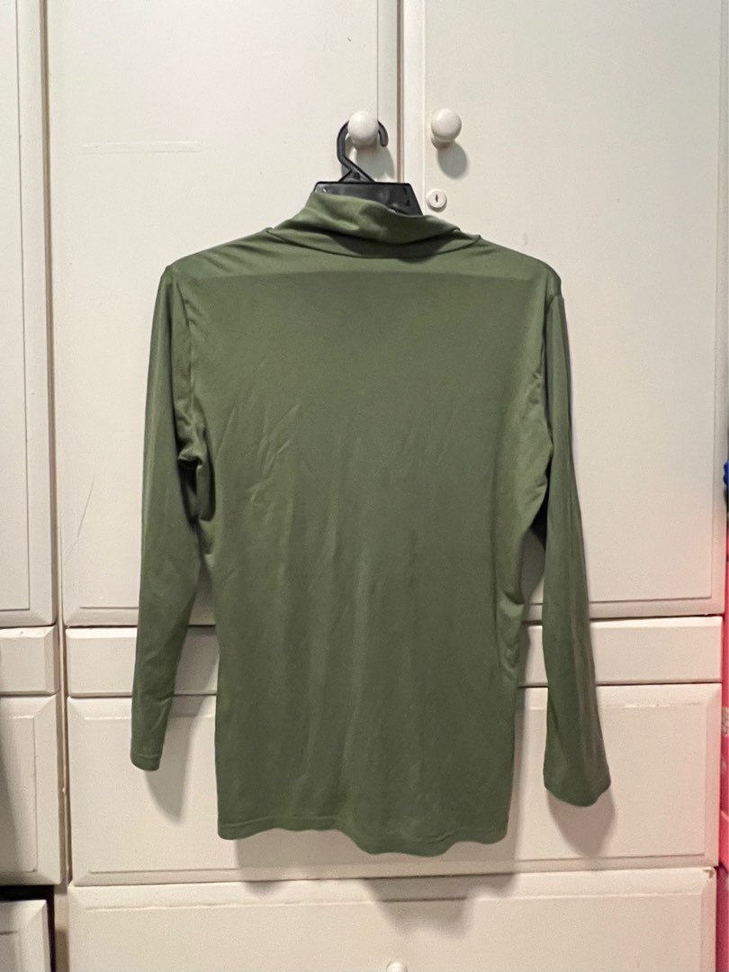 HEATTECH uniqlo top inner, Women's Fashion, Tops, Longsleeves on Carousell