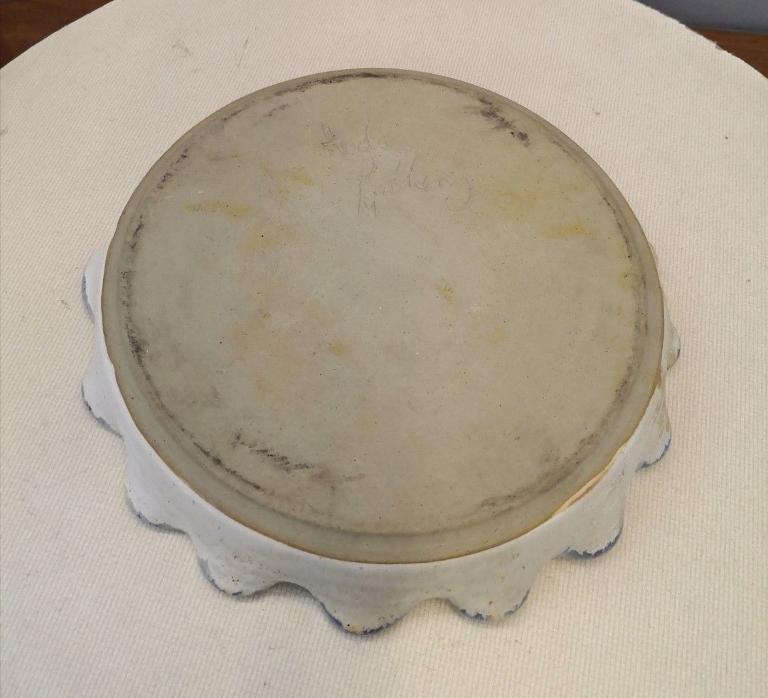 Hode pottery wavy edge pie dish, Furniture & Home Living, Kitchenware ...