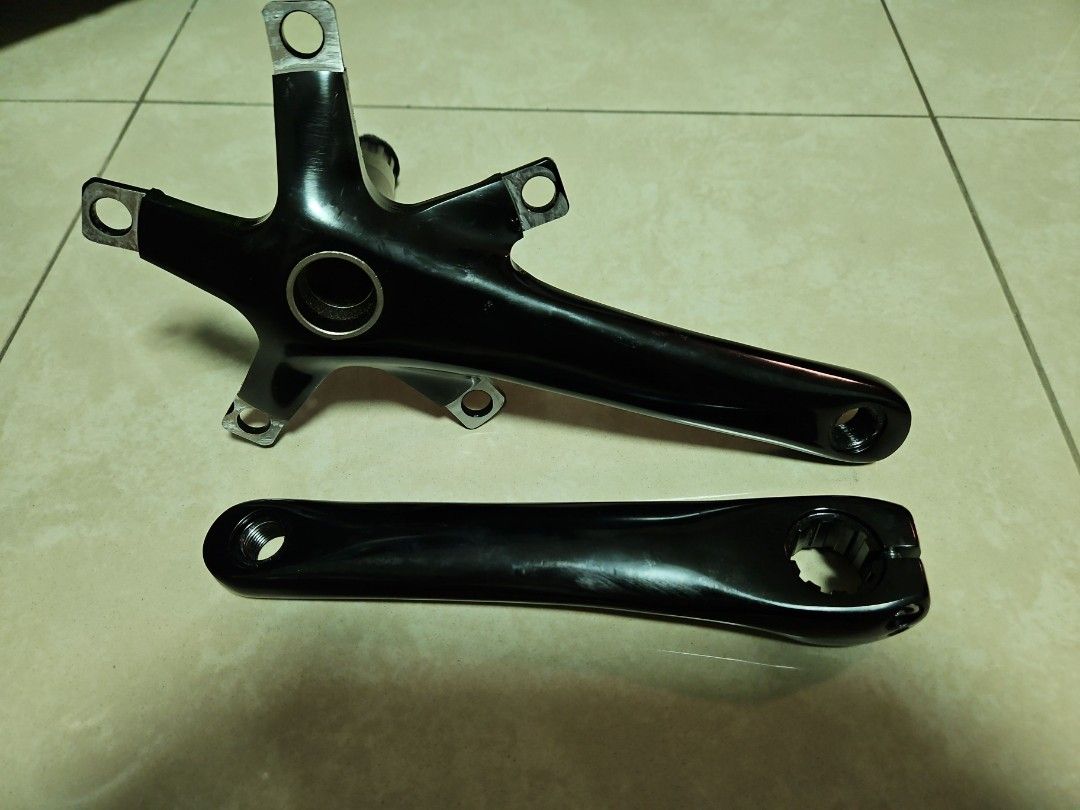 Hollow tech crankset, Sports Equipment, Bicycles & Parts, Parts ...