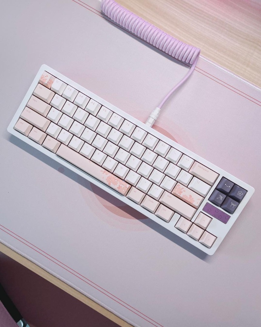 Ikki68 Aurora x Dreamscape Custom Keyboard, Computers & Tech, Parts ...