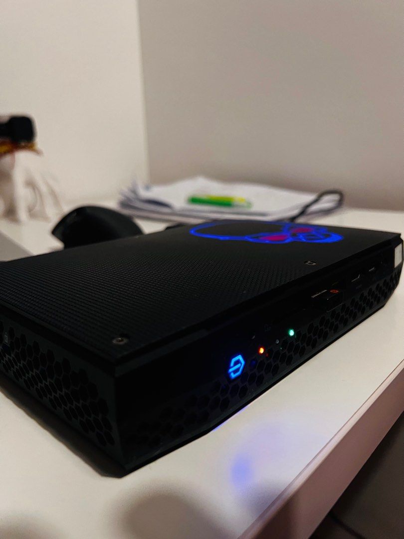 Intel NUC Kit NUC8i7HVK (Hades Canyon), Computers & Tech, Desktops on ...