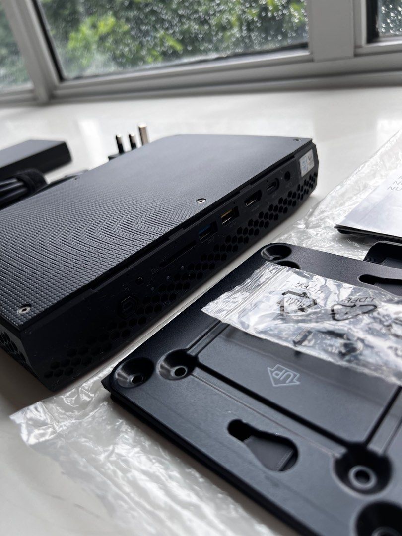 Intel NUC Kit NUC8i7HVK (Hades Canyon), Computers & Tech, Desktops on ...