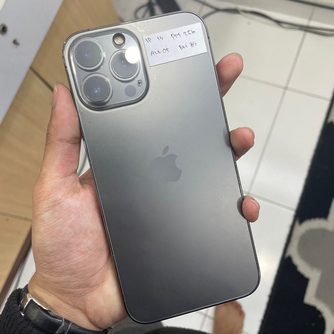 iPhone 13 Pro Max 256GB on Carousell
